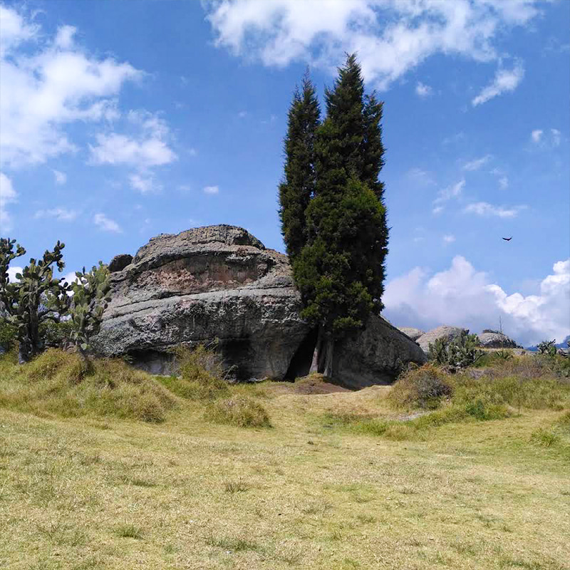 Caminata Piedras de Chivo Negro - Viajes Aventour